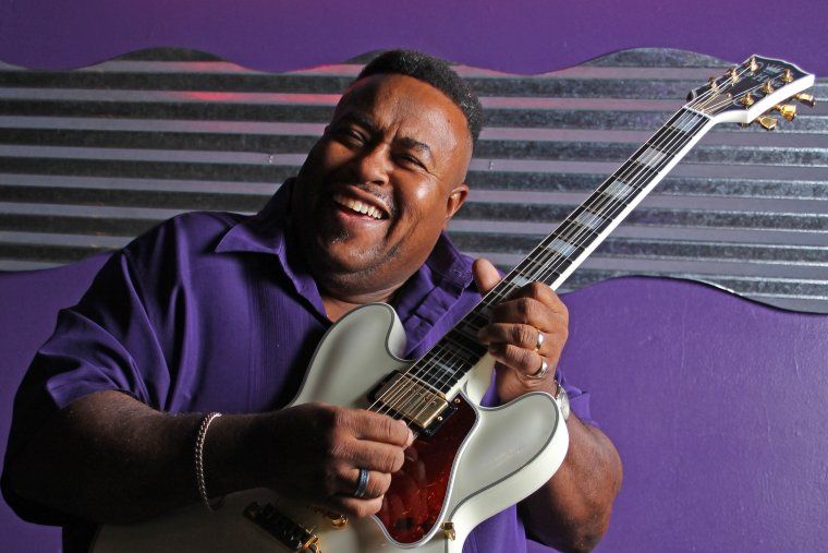 Larry McCray, l'artista que batega blues, arriba a Rubí