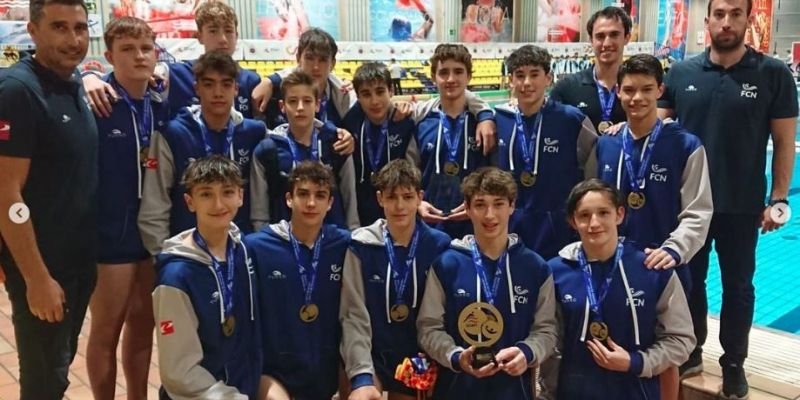 El waterpolista del CN Rubí, Óscar Van Doorn, campió d’Espanya amb la ...